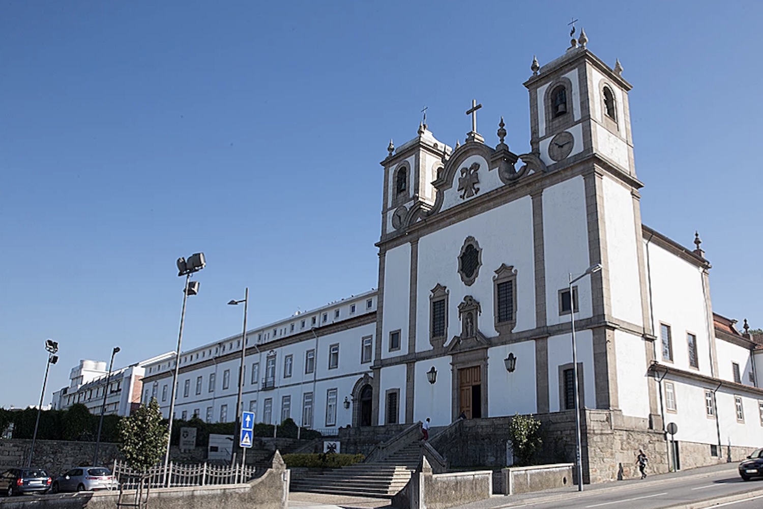 Igreja: Bispo do Porto presidiu à «Eucaristia da Bênção das Rosas» no ...