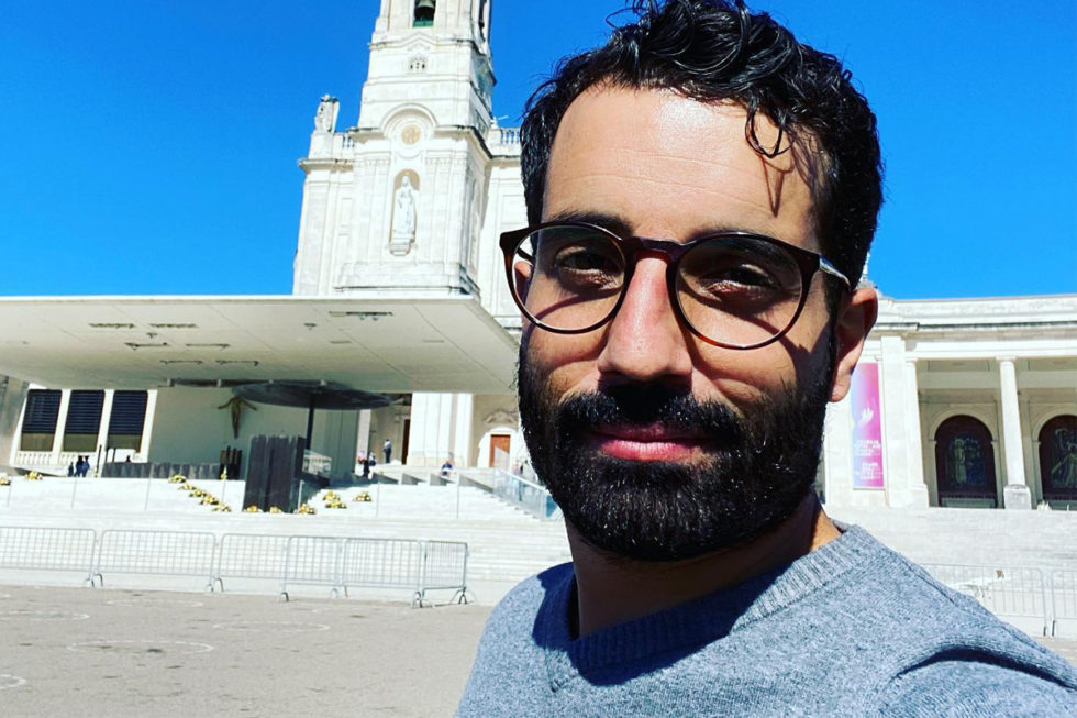 Há vidas que parecem perdidas até alguém lhes tocar com amor – Agência ...