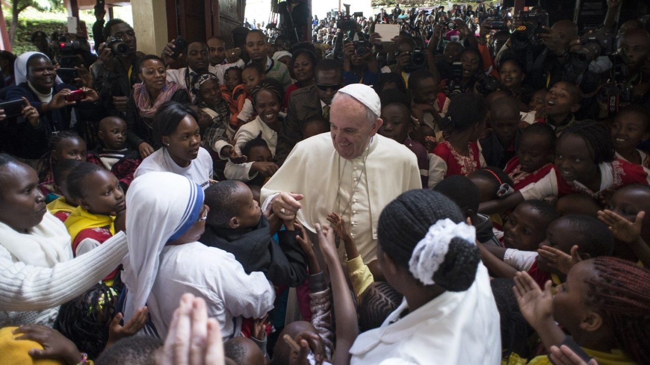Missões: Papa pede «Igreja sempre em saída», ao encontro de humanidade ...