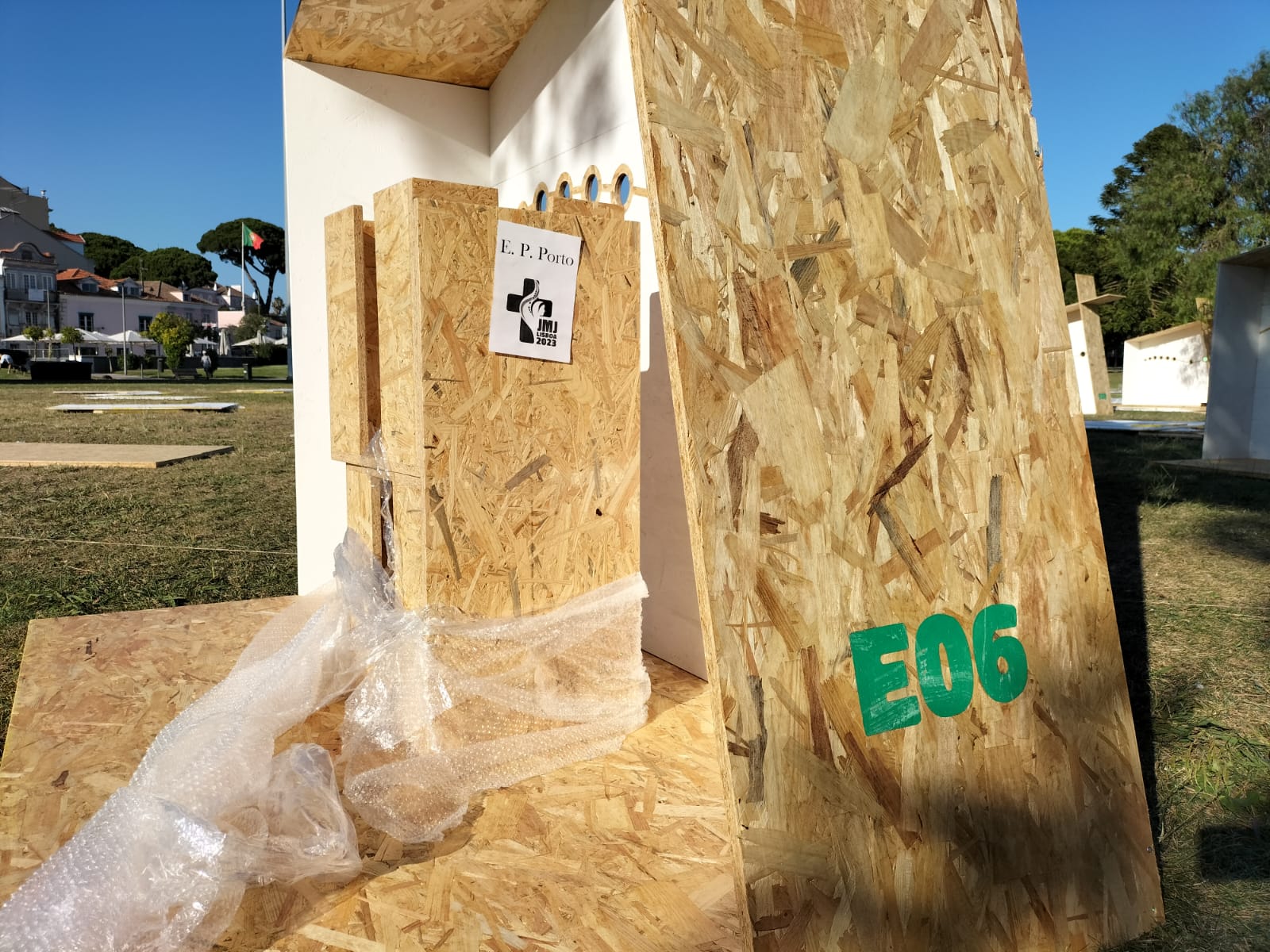 Lisboa 2023: Parque do Perdão recebe confessionários construídos por ...