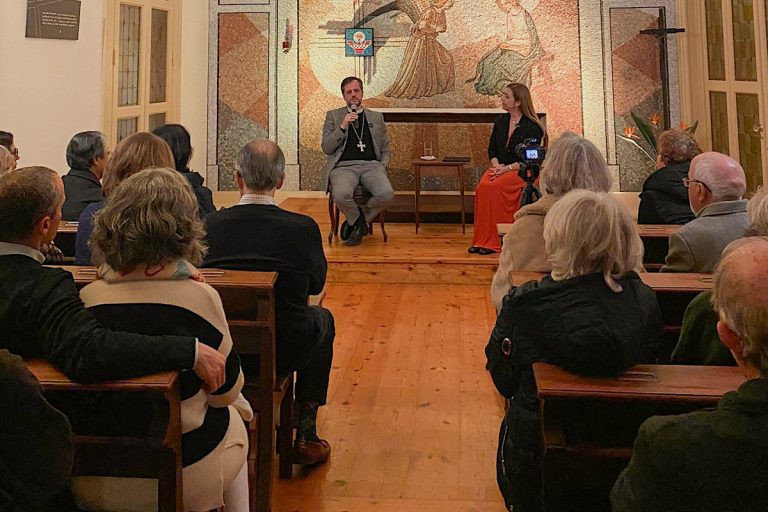 Espiritualidades: «Um consumidor devia ser tão seletivo quanto é no ...