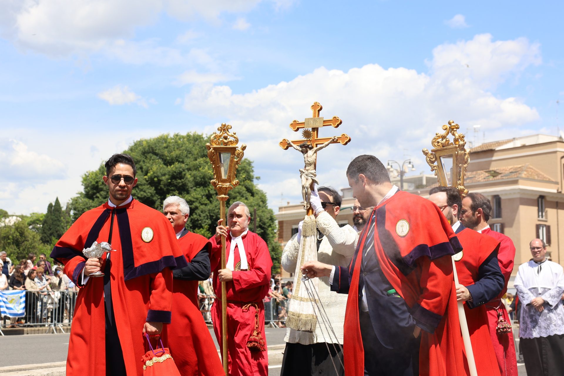 Ano Santo 2025: Procissão inédita levou emoções da Semana Santa ao ...