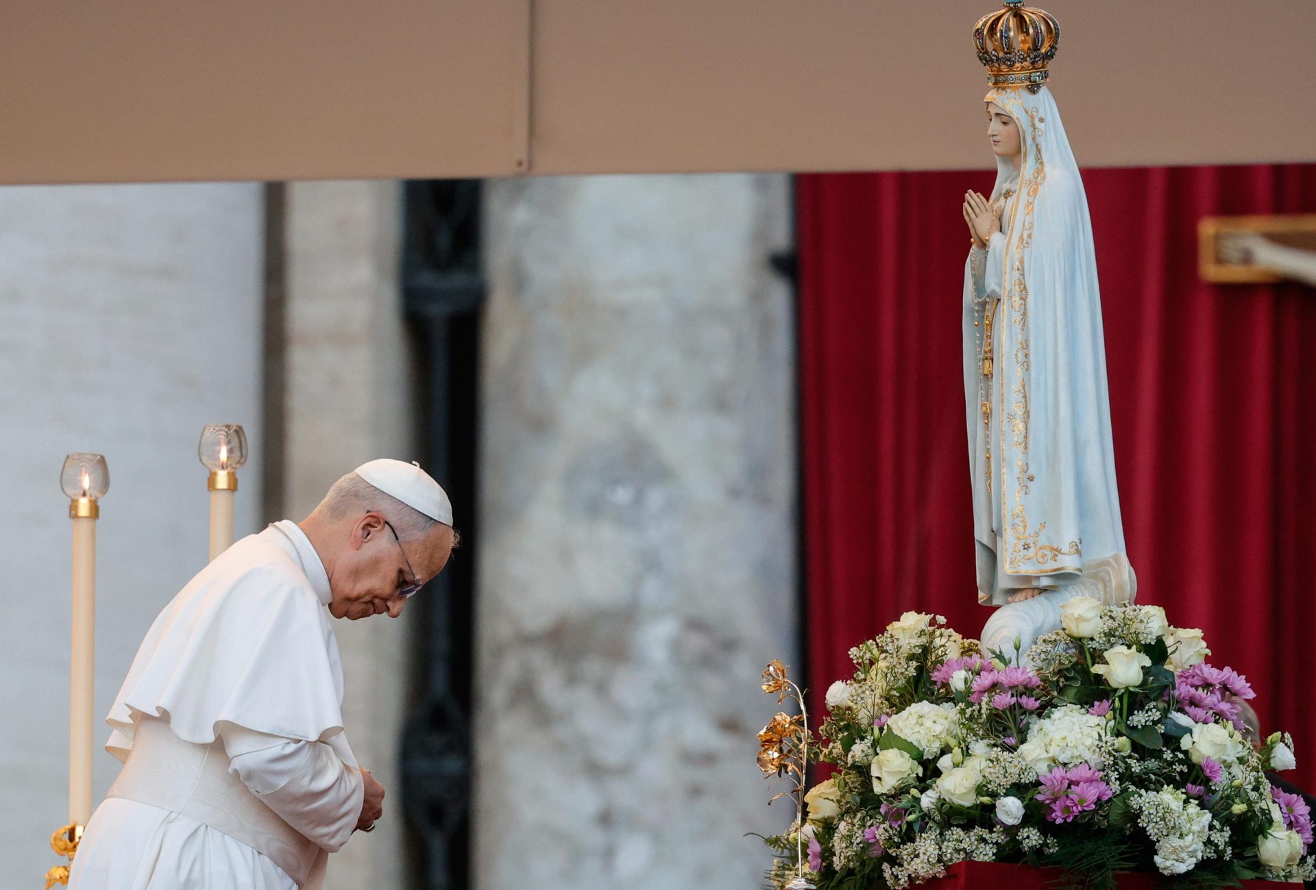 Vaticano: Papa ofereceu Rosa de Ouro a Nossa Senhora de Fátima ...